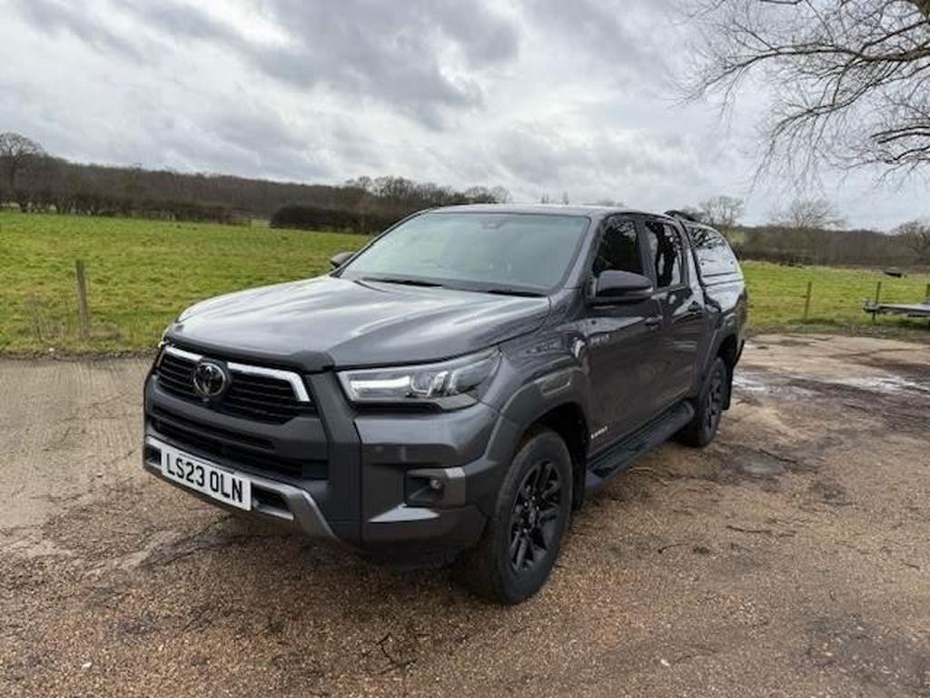 2023 TOYOTA Hilux PICK UP 2.8 4WD AT Grey | Toyota hilux vigo dealer ...